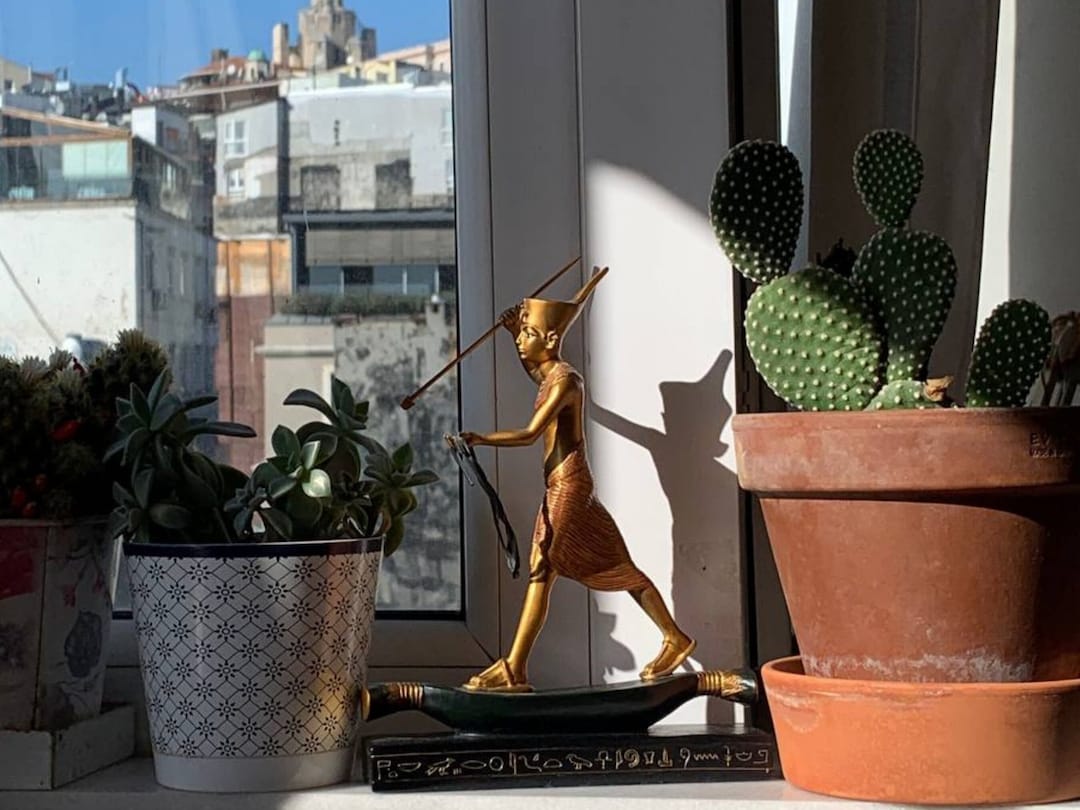 Ancient Egyptian Tutankhamun's Hunting on Raft Figure, Colorful Hand ...