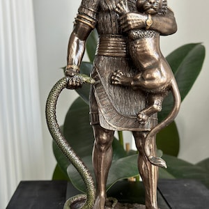 Gilgamesh Statue, King of Uruk With Baby Lion and Snake, Mesopotamian ...