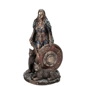 Goddess Freya Statue: Norse Beauty in Resin - Etsy