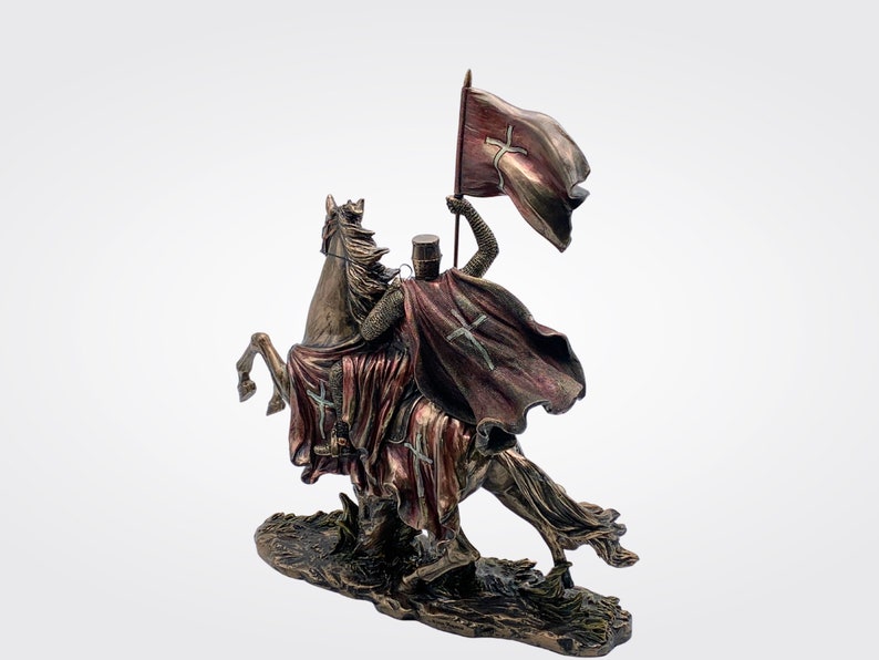 Crusader Knight Statue. Medieval Knight Figurine. - Etsy