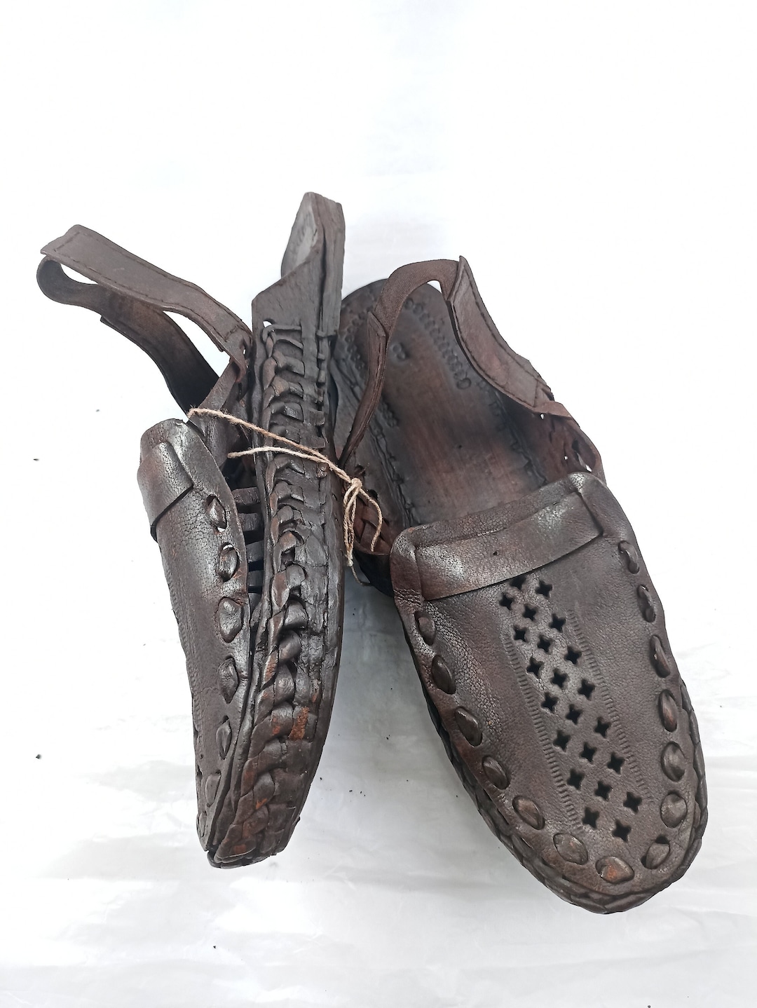 Handmade Brown Leather Kolhapuri Chappal Slippers: Criss-cross Design ...