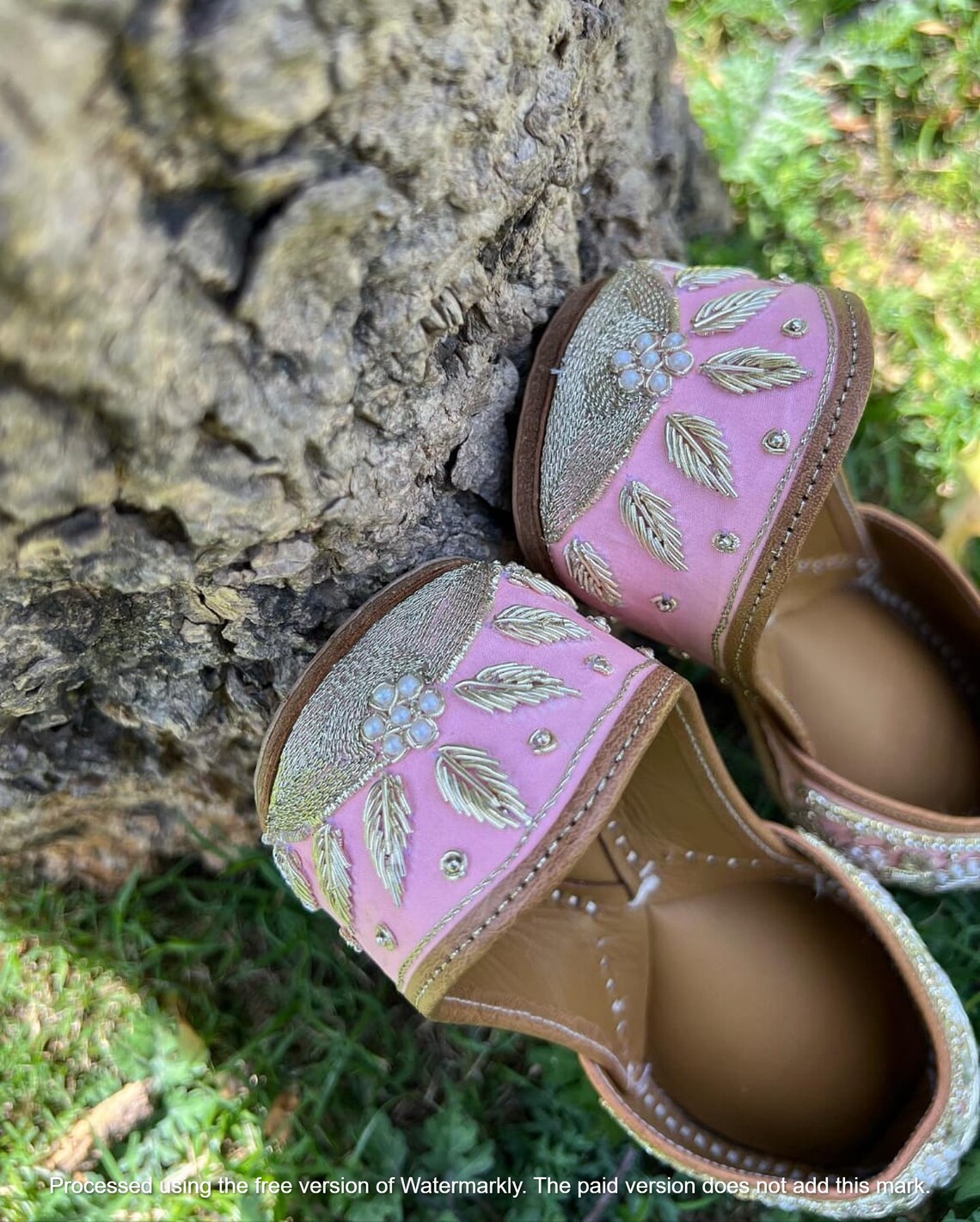 Peach Woman Khussa & Mojaris Punjabi Jutti, Ethnic Indian Shoes ...