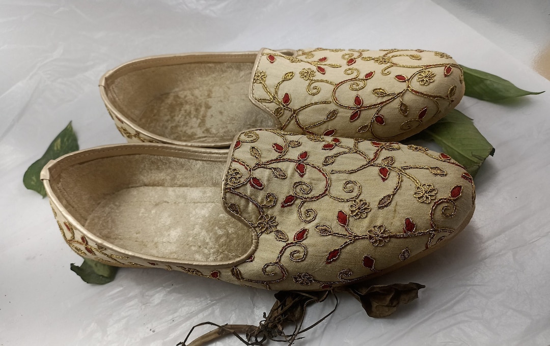 Cream Gold Embroidered Mojari Shoes for Men, Handmade Indian Jutti ...