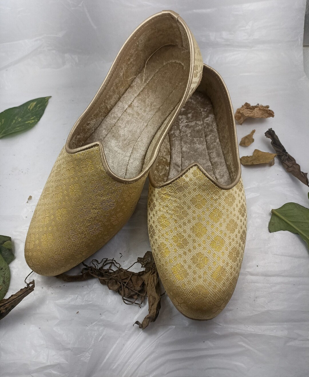 Punjabi Jutti for Mens Golden Colour Man Ethnic Jutti,punjabi Jutti ...