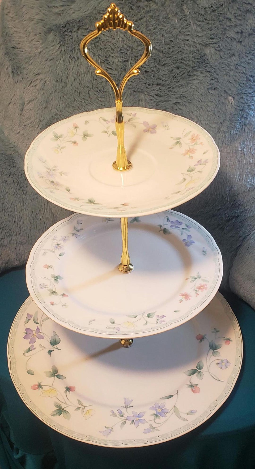 Handcrafted 3 Tier Cake Stand, Felicity Fine Porcelain China, Green ...
