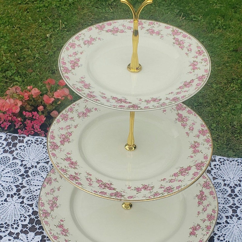 China Cake Stand - Etsy