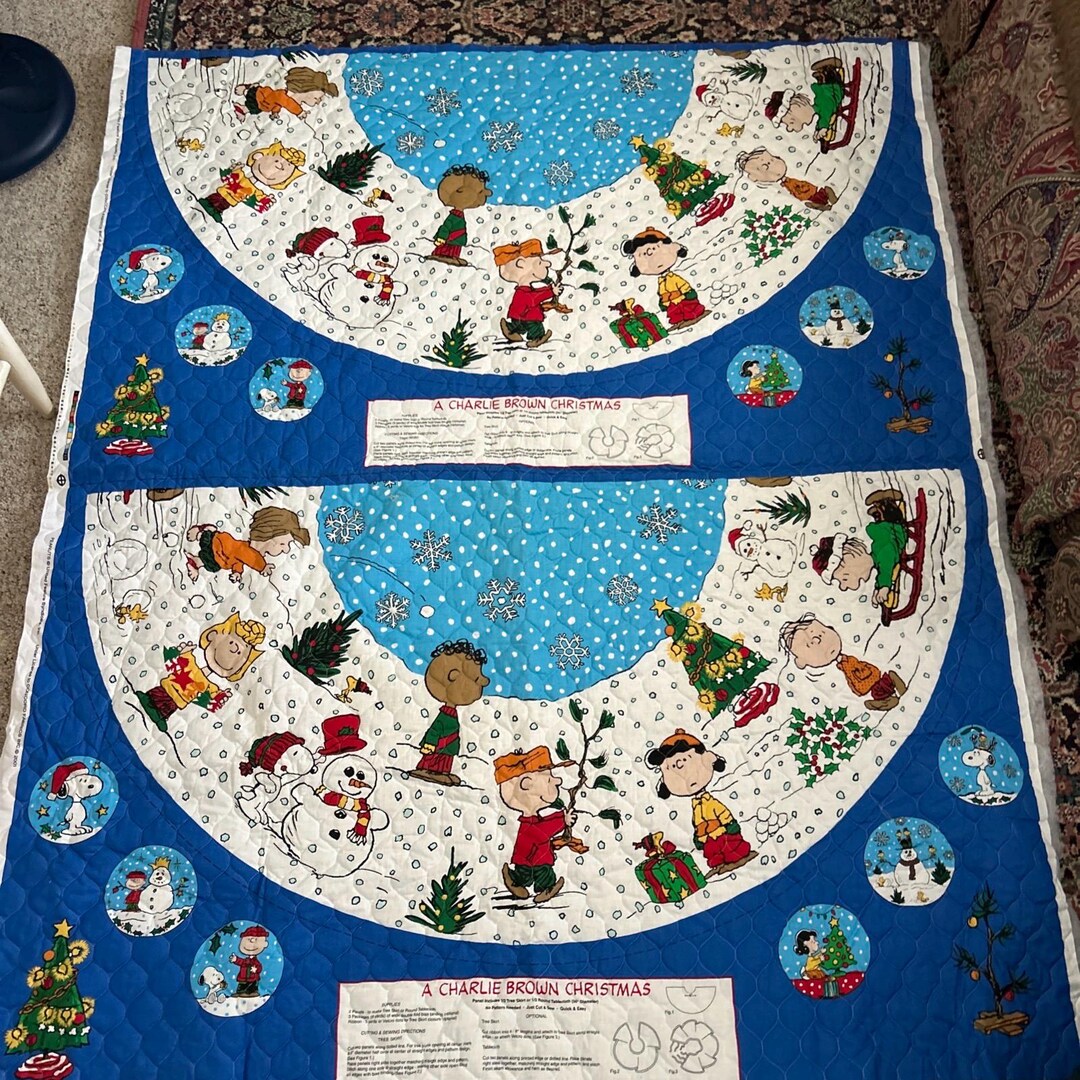 Peanuts DIY Christmas Tree Skirt A CHARLIE BROWN Christmas 2 Quilted ...