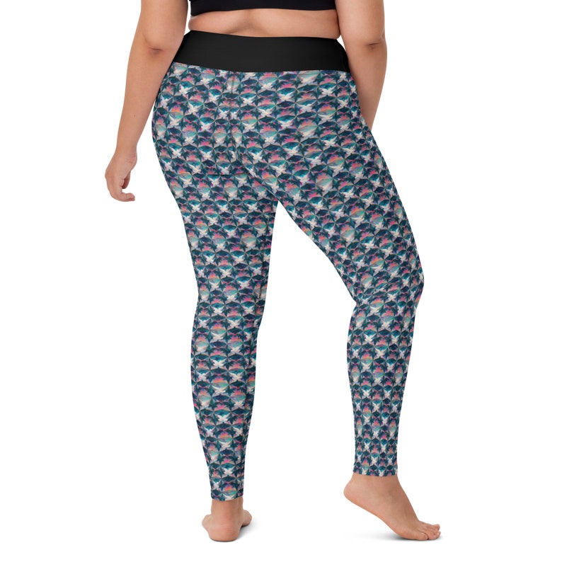 Kaleidoscope Retrowave Vaporwave Repeating Pattern Yoga Leggings - Etsy