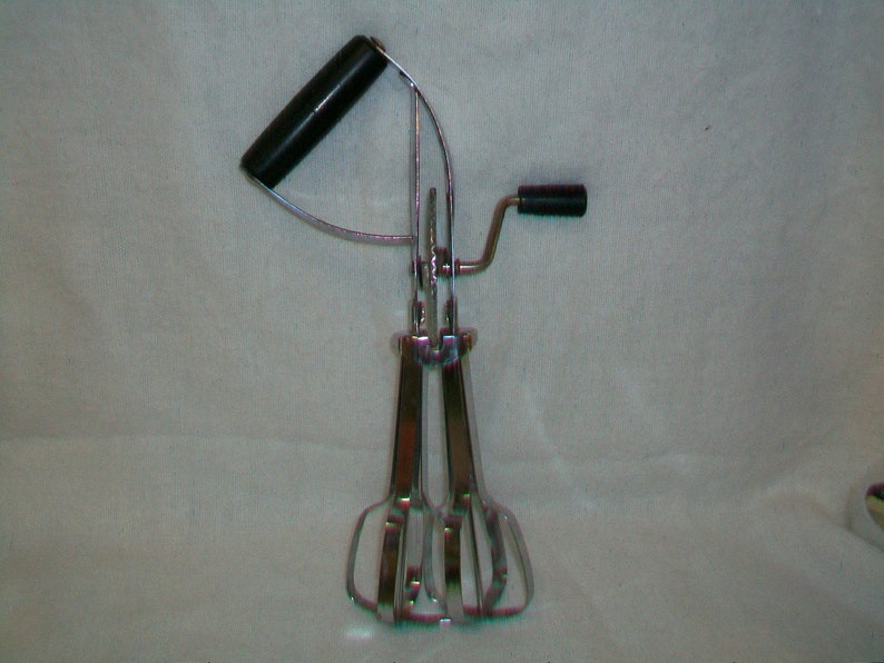 Vintage Ecko Hand Crank Egg Beater Mixer With Angled Handle - Etsy