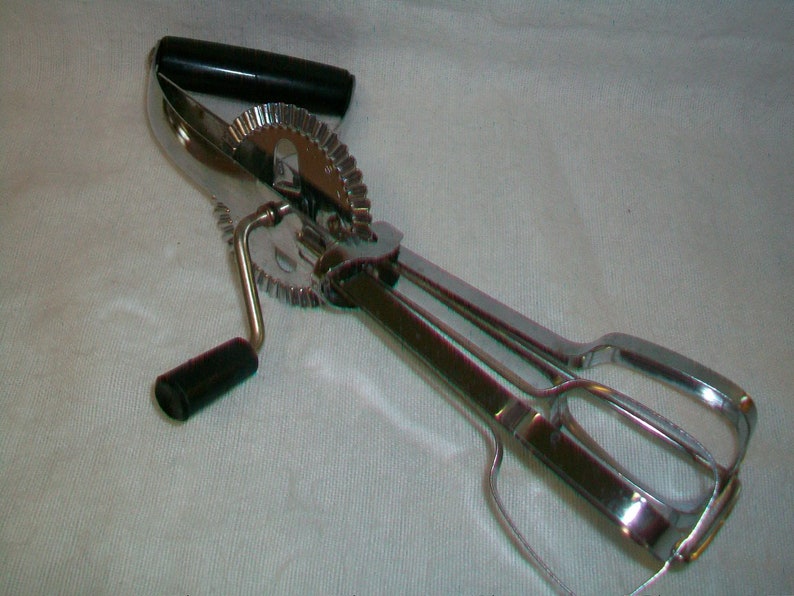 Vintage Ecko Hand Crank Egg Beater Mixer With Angled Handle - Etsy