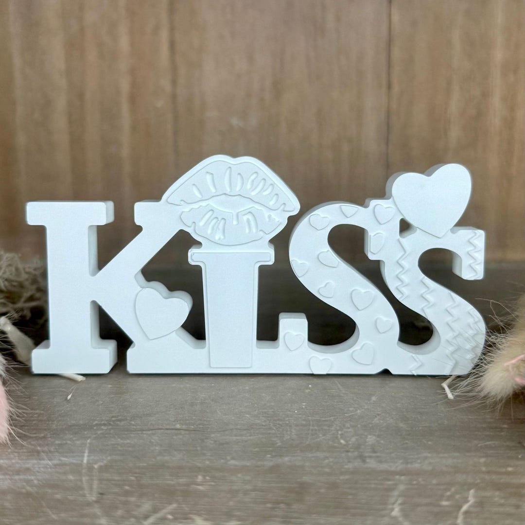 KISS Lettering Made of Cast Ceramic, Handmade Romantic Decoration for ...