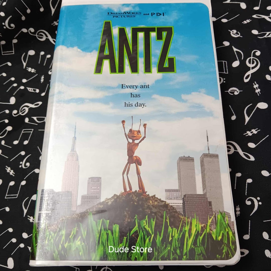 Antz - by Dreamworks - Animated 1998 Movie - Rated PG on VHS Clamshell ...