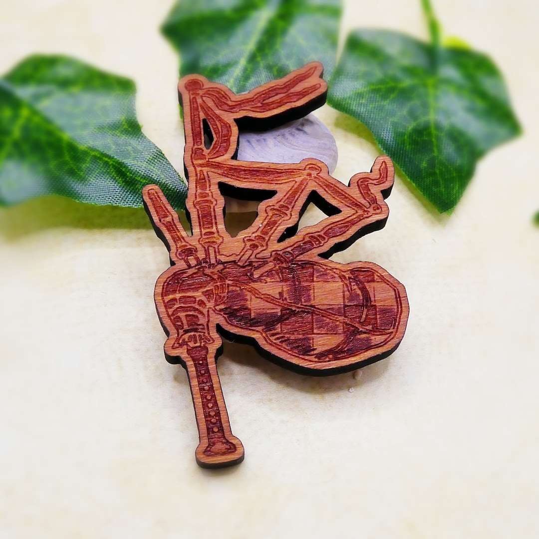 Tartan Bagpipe Brooch, Perfect for Scottish Fancy Dress or a Celtic ...