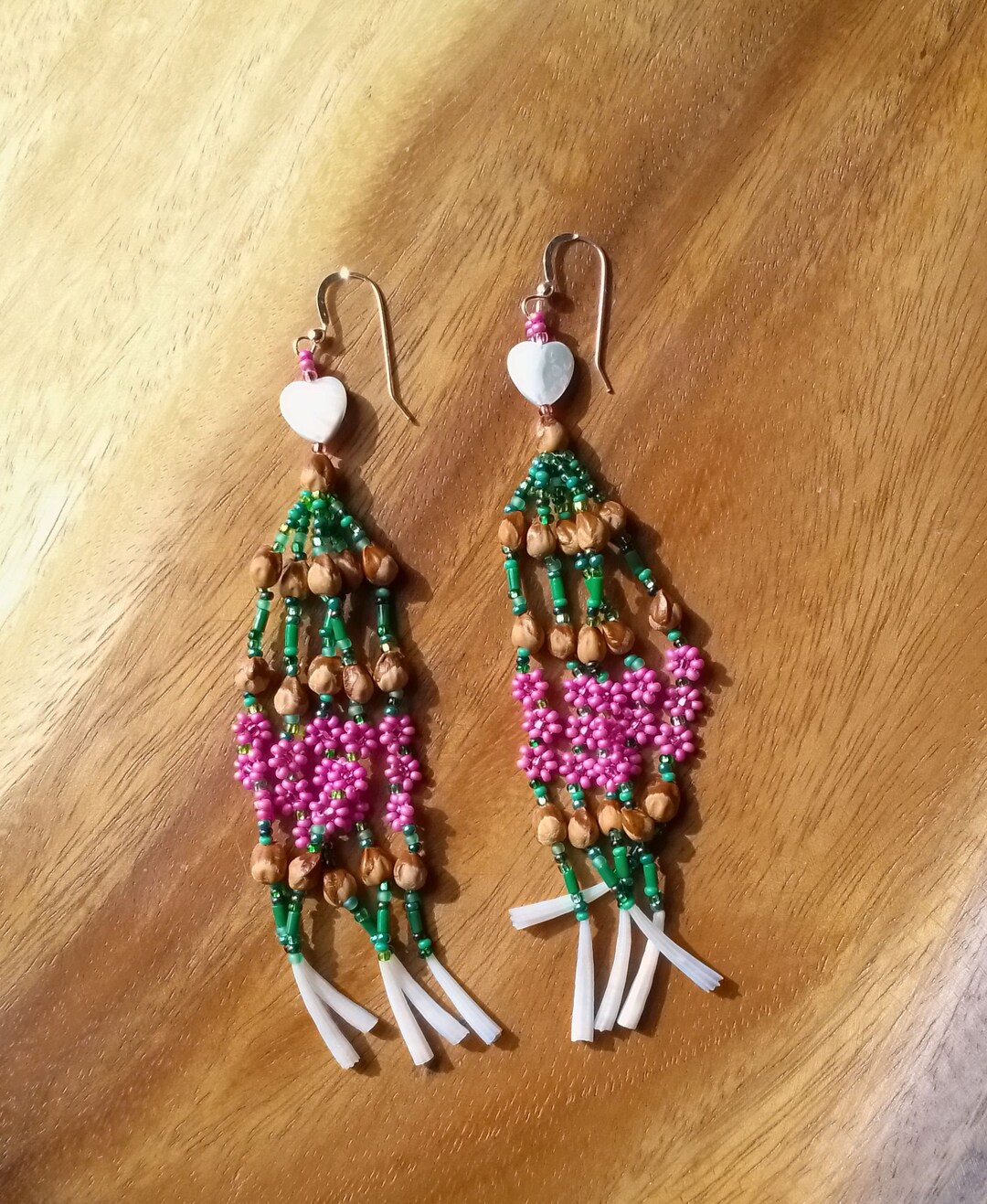 Navajo Handmade. Juniper Berry Seeds/glass Seeds/dentalium Shell/heart ...