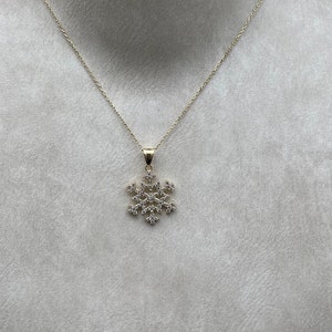 14k Solid Gold Snowflake Christmas Necklace, Gold Sparkly Necklace ...