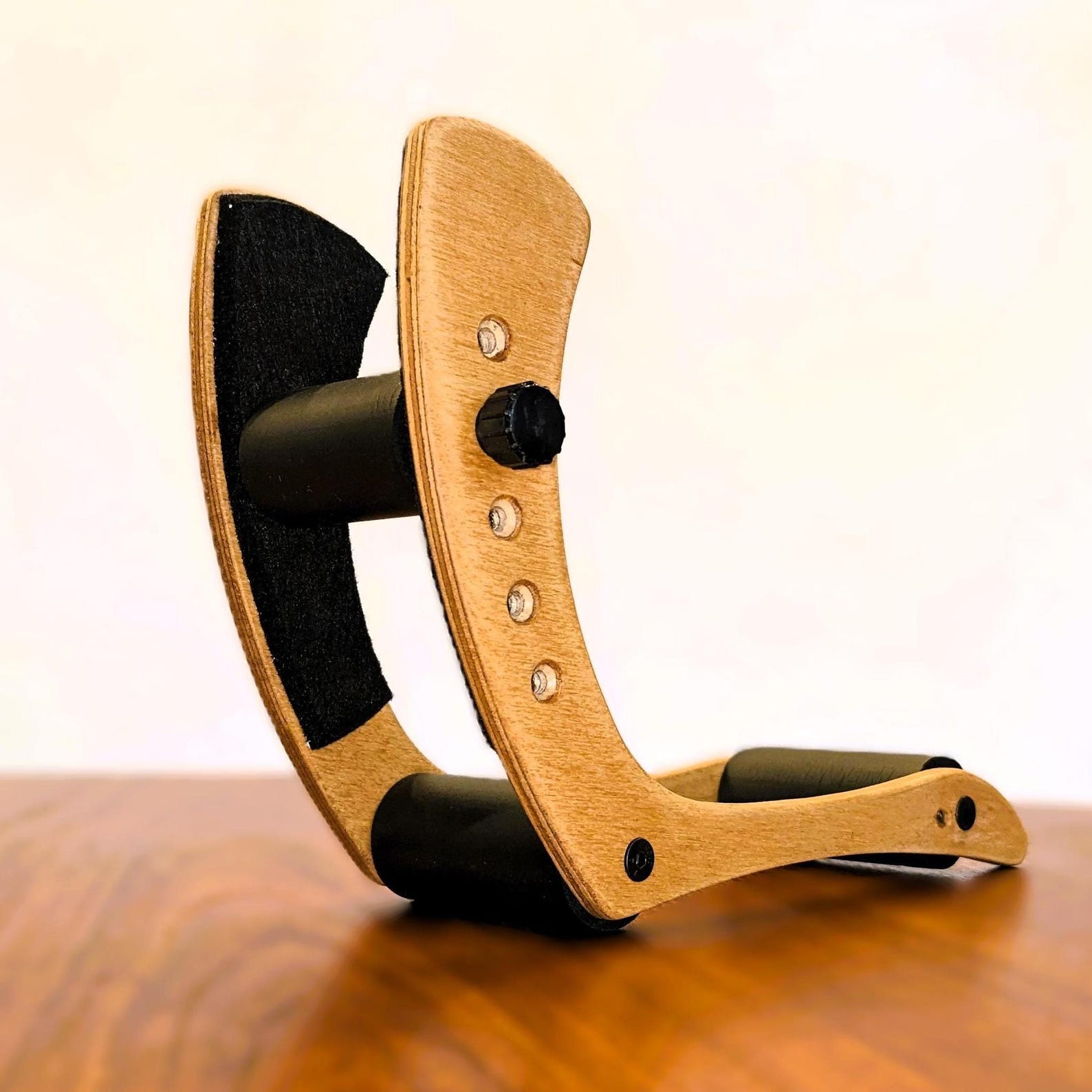 Le Jack Handmade Baltic Birch Ergonomic Electric Guitar Leg Rest - Etsy