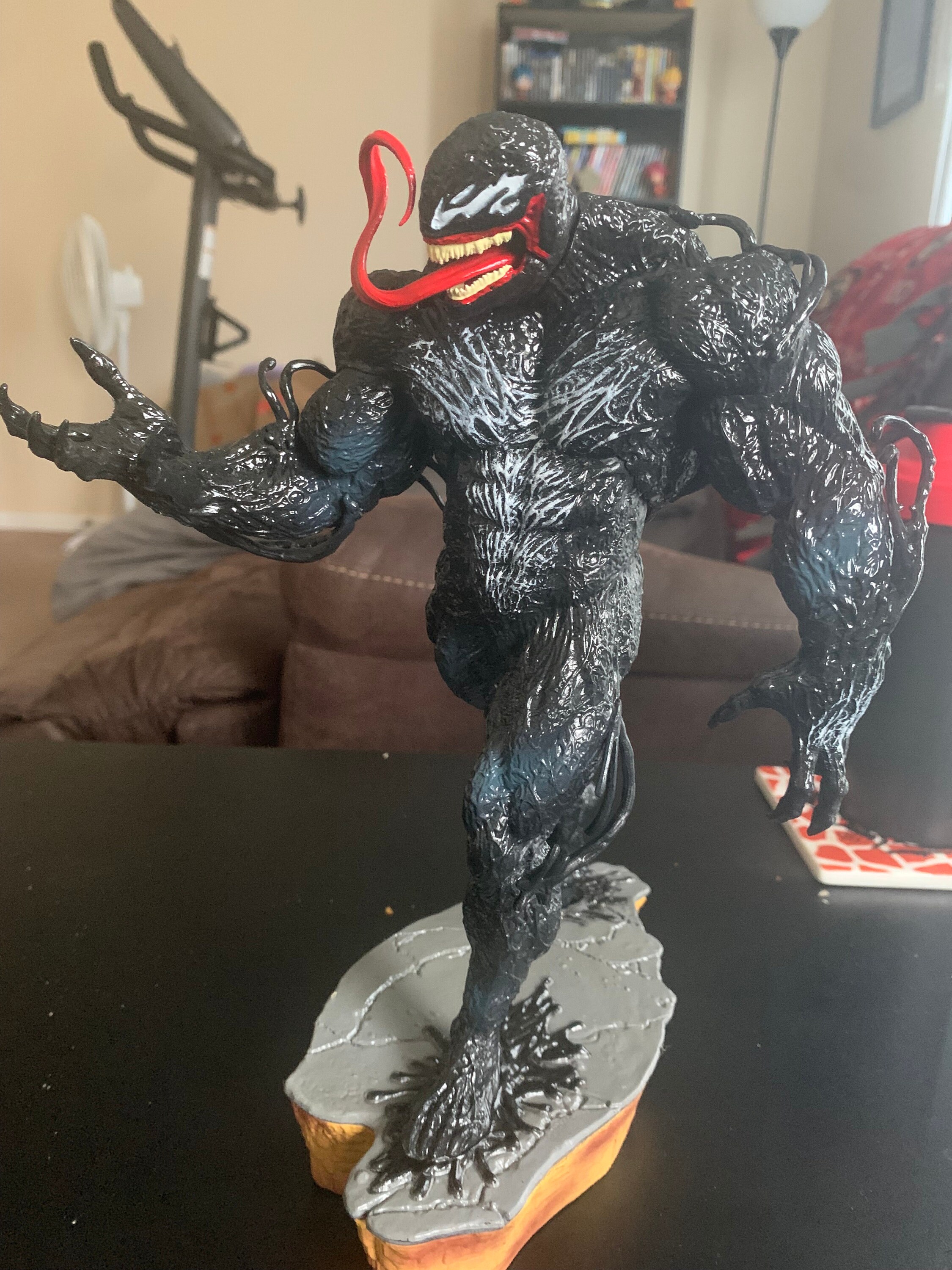 Marvel Venom Statue - Etsy