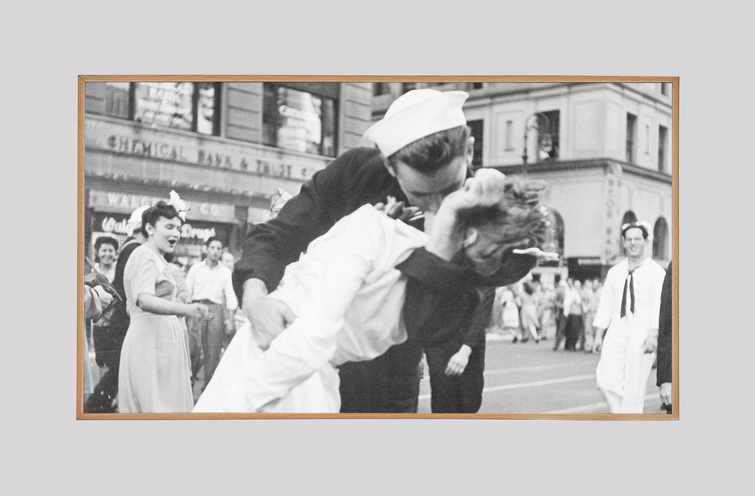 Kissing the War Goodbye, Samsung Frame Tv Art, Instant Download, Tv ...