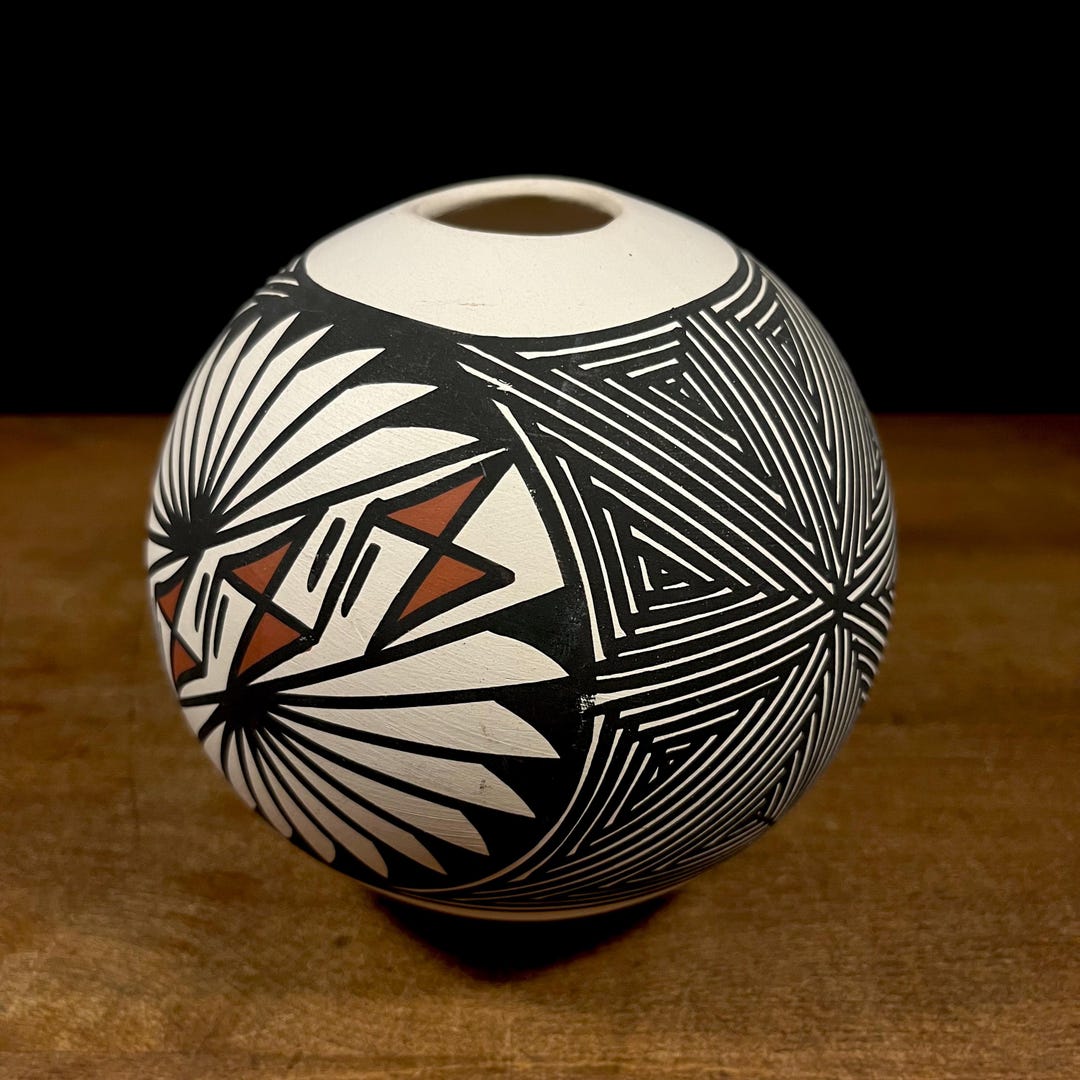 Acoma Pueblo Jar - Vintage Pottery by Katherine Victorino - Etsy