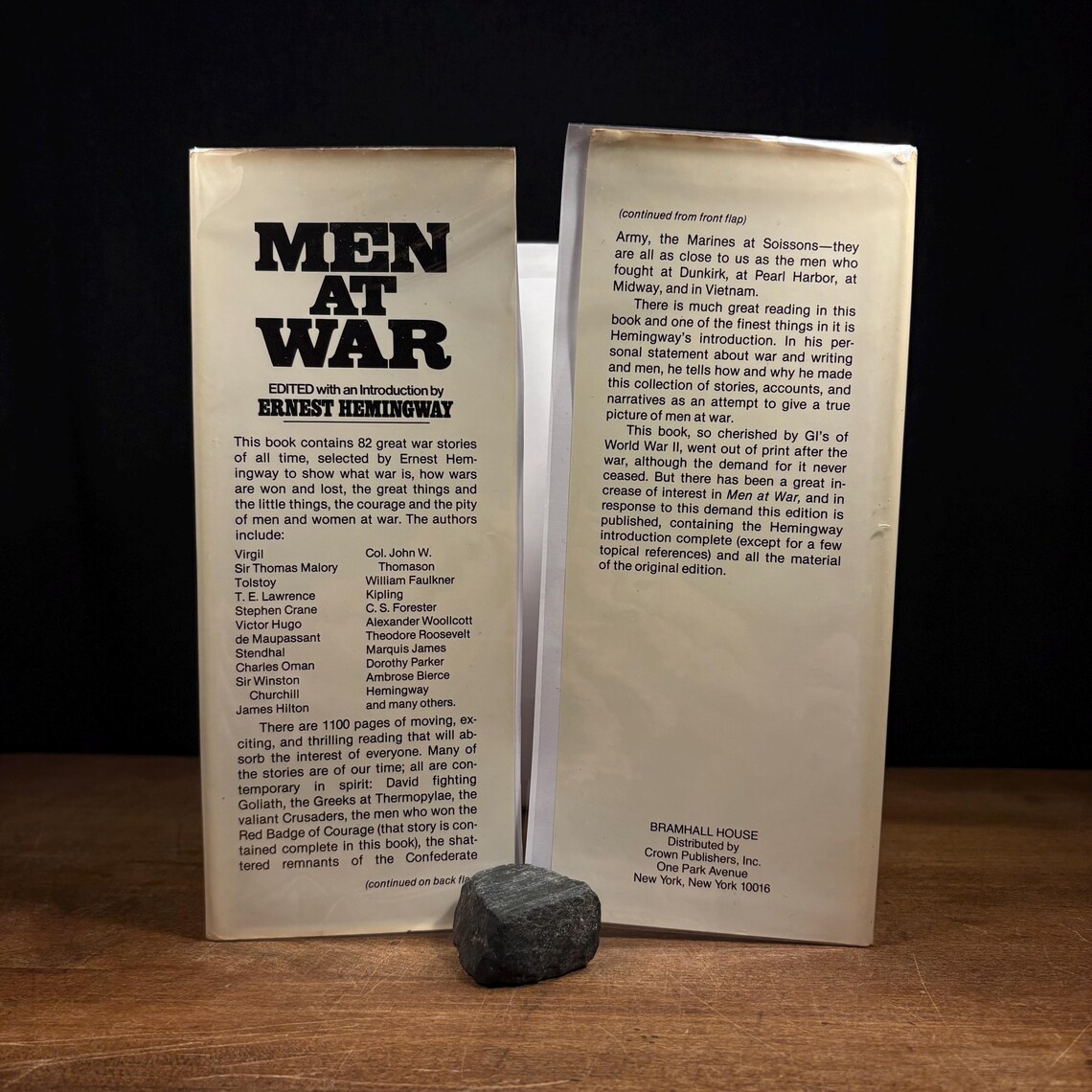 Men at War: the Best War Stories of All Time / Ernest Hemingway (1979 ...