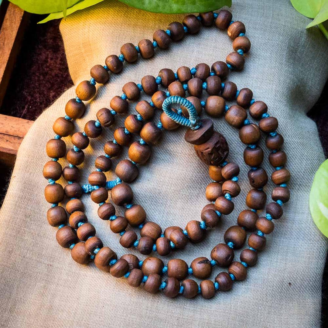 Pure Tulsi Japa Mala - Chanting Beads 108. Krishna Tulasi for Chanting ...
