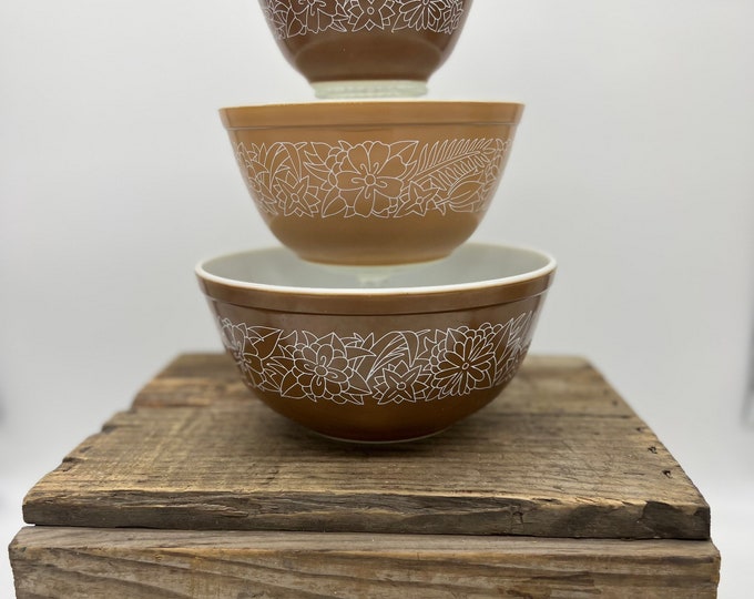 Vintage 1960s Pyrex Early American Mixing Bowl Set, Cinderella Nesting ...