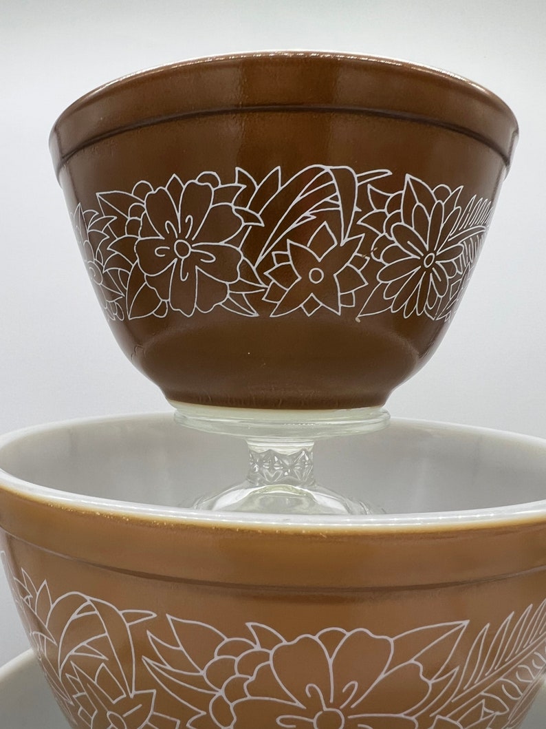 Vintage Set of 3 Pyrex Woodland Brown Nesting Bowls - Etsy
