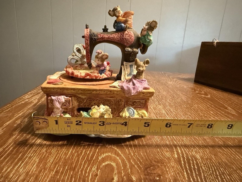 Vintage Sewing Machine Mouse Music Box – “tea for Two” Tune – 8” - Etsy
