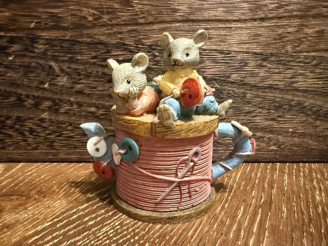 Vintage Mouse Sewing Spool Figurine Trinket Box – Lid Storage Buttons ...