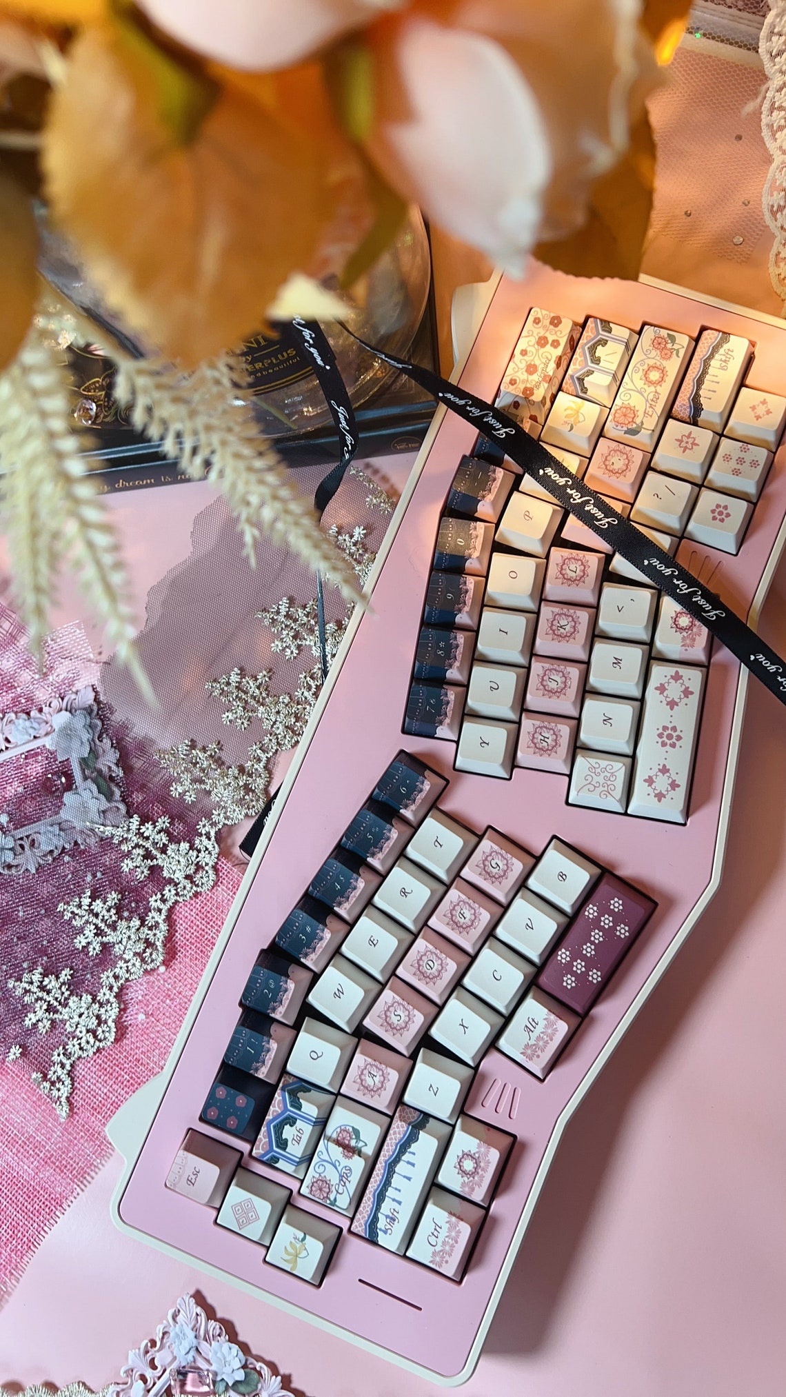 Prebuild Kitten Alice Pink Beige Aluminum Ergonomic Customized ...