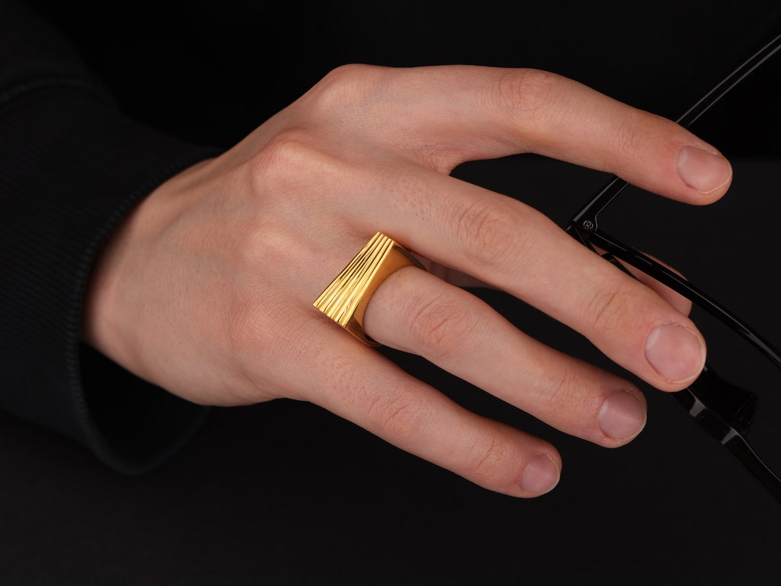 Extraordinary 18K Gold Signet Ring for Men 14K Yellow Gold - Etsy