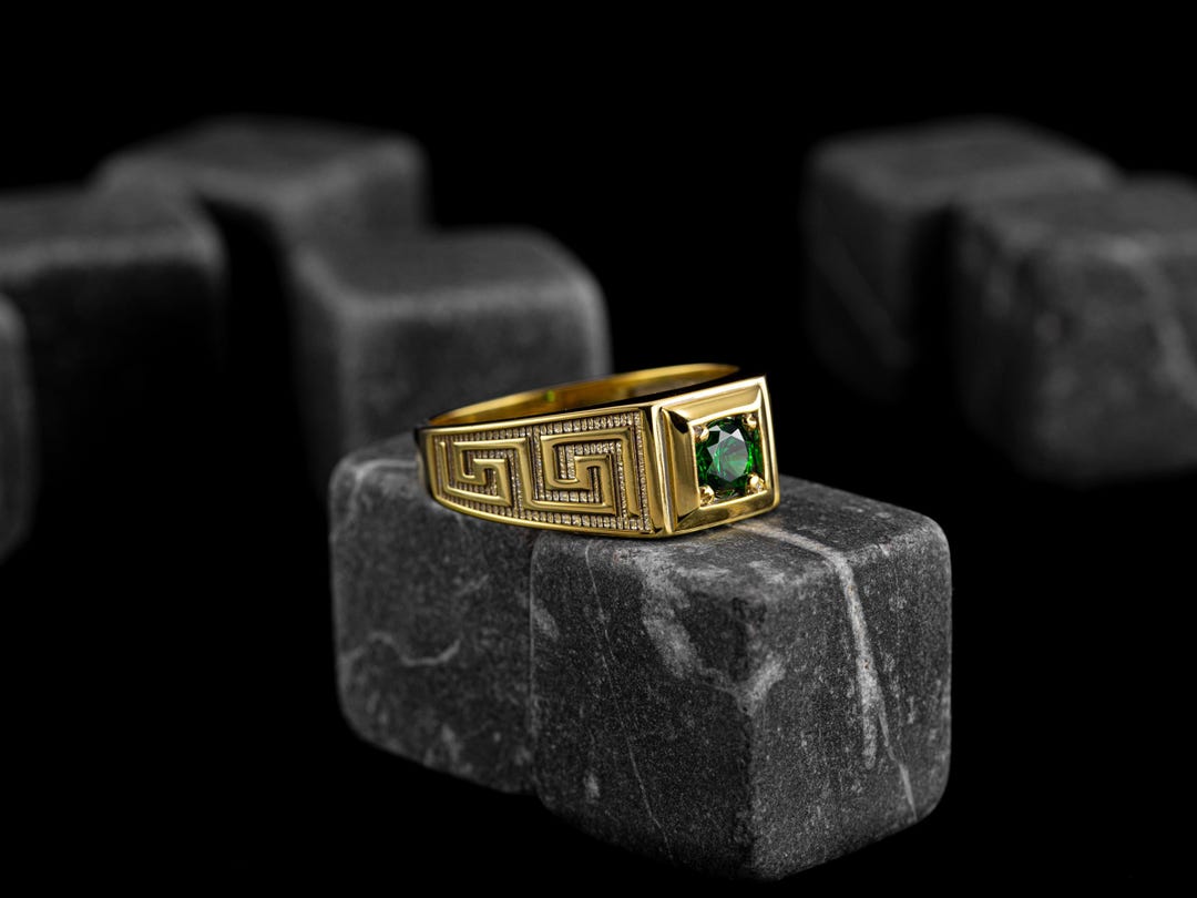 Emerald Mens Promise Ring in 18K Gold, Cool Mens Solitaire Wedding Ring ...