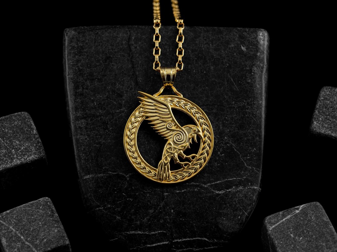 Raven in Circle With Celtic Knot 14K Gold Men Neckalce, Celtic ...