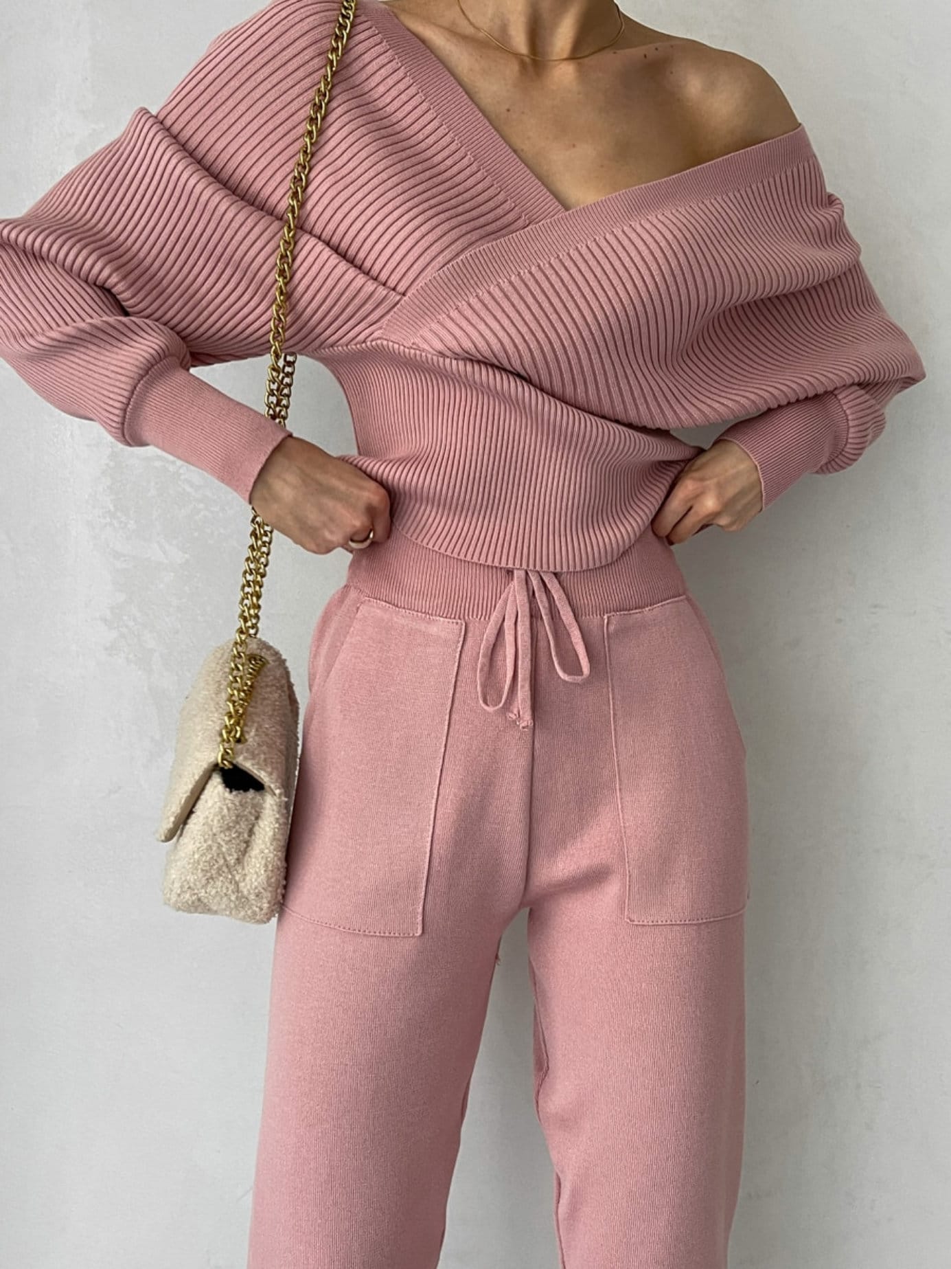 Elegant 2 Piece Knitted Lounge Wear Sweatsuit Set for Women, Knittetd ...