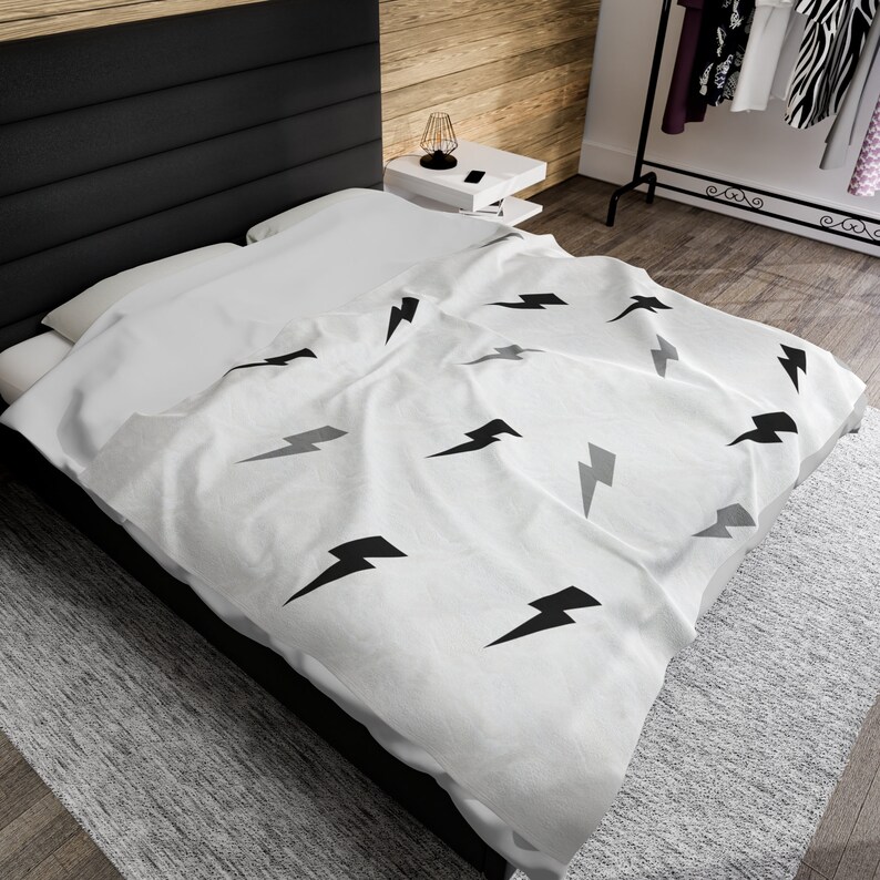 Lightning Bolt Design Velveteen Plush Blanket, Great for Baby Nursery ...