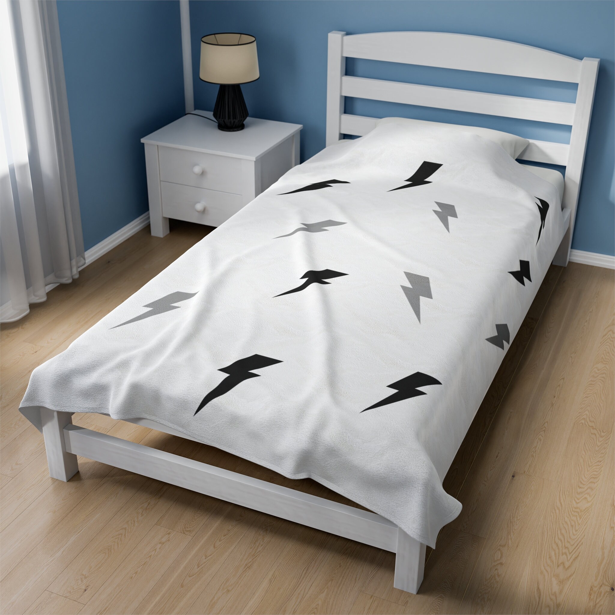 Lightning Bolt Design Velveteen Plush Blanket, Great for Baby Nursery ...