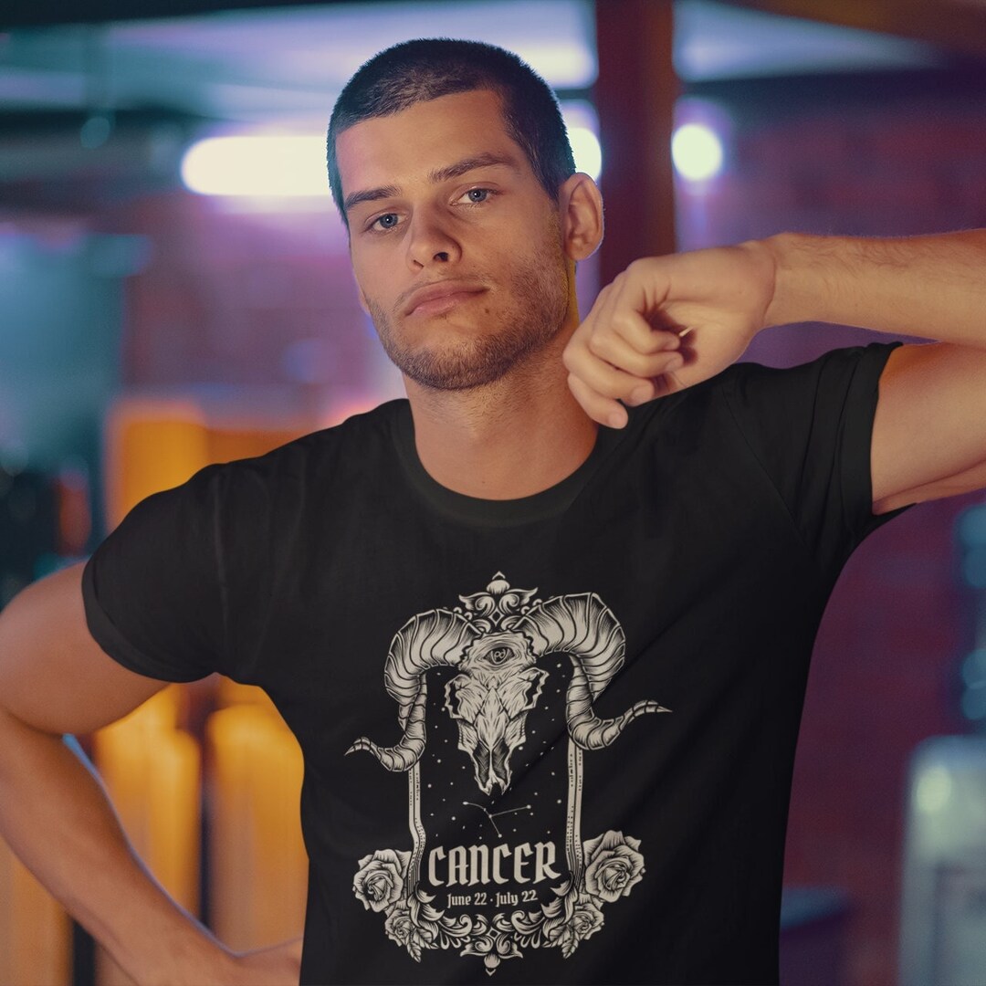 Gothic Zodiac T-shirt Cancer Cancer Zodiac Men's Shirt / Unisex Goth T ...