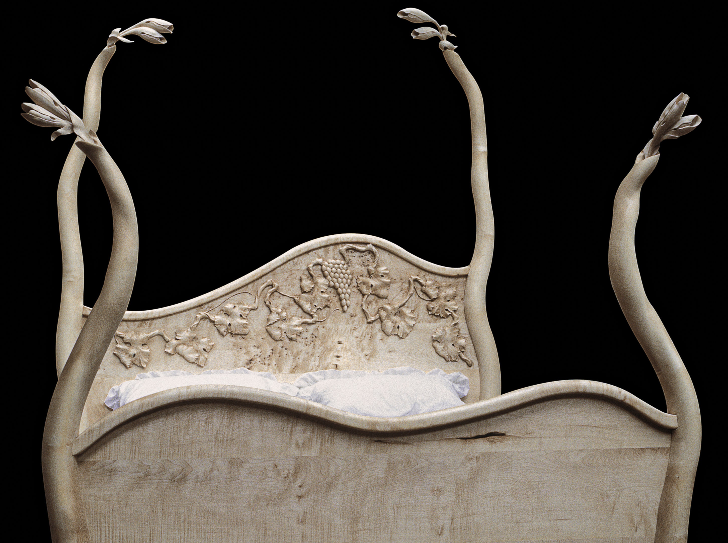 Dream Maker Sculptural Bed, Four Poster Bed, Fairytale Bed, Fantasy Bed ...