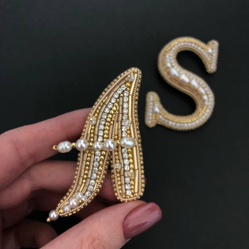 Letter Brooch Gold Letter Jewelry Minimalist Brooch - Etsy