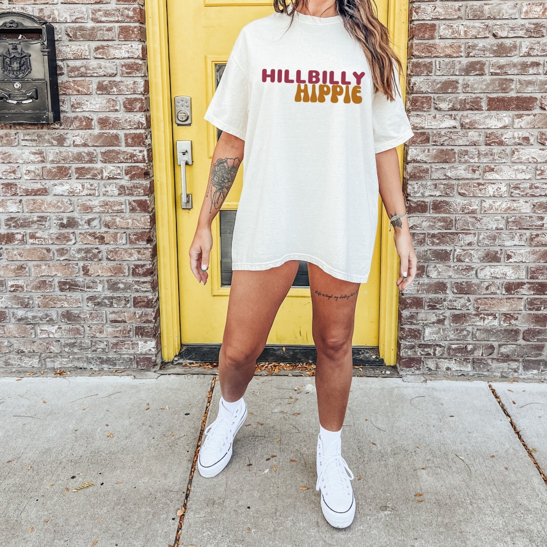Hillbilly Hippie; Lainey Wilson Graphic T-shirt; Comfort Colors - Etsy