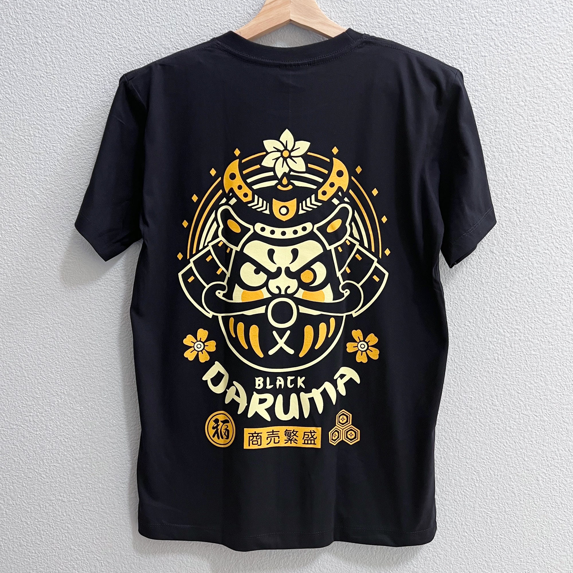 Japanese Black Daruma T-shirt, Daruma Doll Japan Art Graphic Design Tee for Men and Women - Etsy