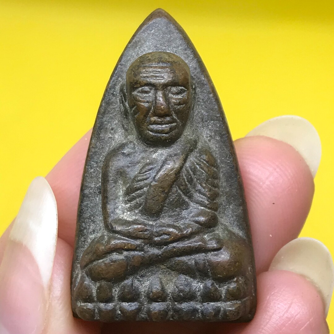 LP Thuad Thai Buddha Amulet Pendant Legend Magical Blessing Success in ...