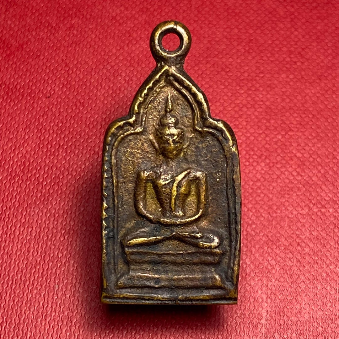 Thai Amulet Luang Phor Tha Coin, Wat Phra Niang Taek, Blessed Buddha ...