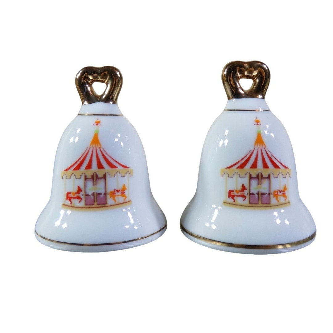 Disneyland Carousel Bell Shape Salt and Pepper Shaker Set - Etsy