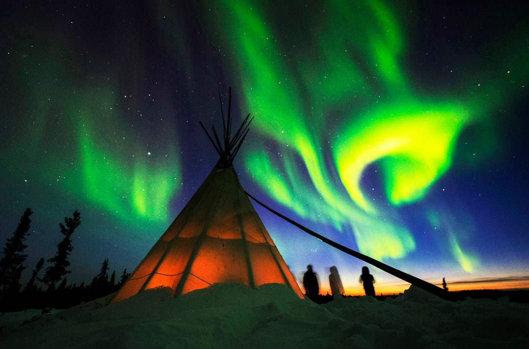 A Tipi Tent Engulfed by the Northern Lights - Etsy