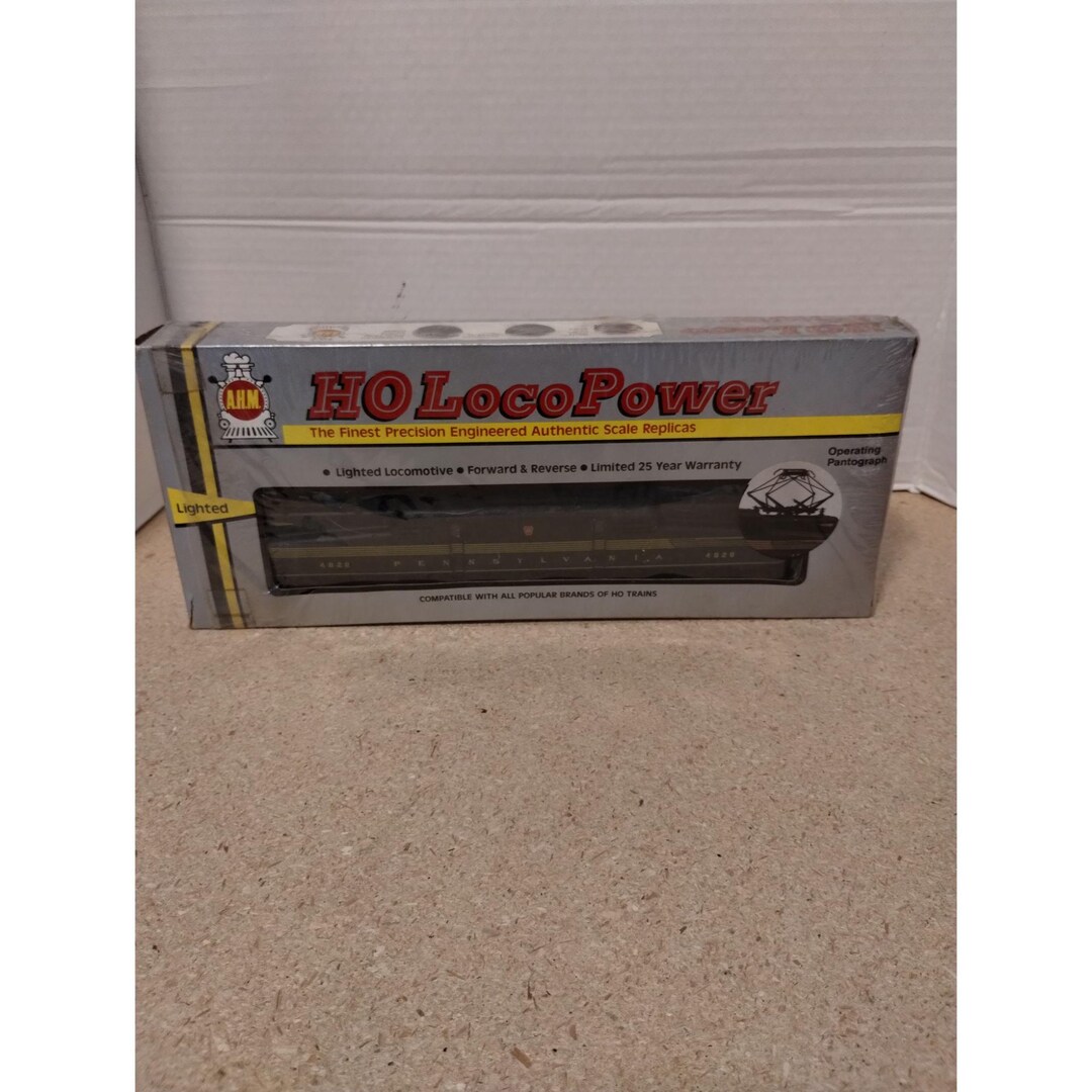 HO Locopower Lighted Locomotive Forward & Reverse Authentic Scale Model Compatible With All HO ...