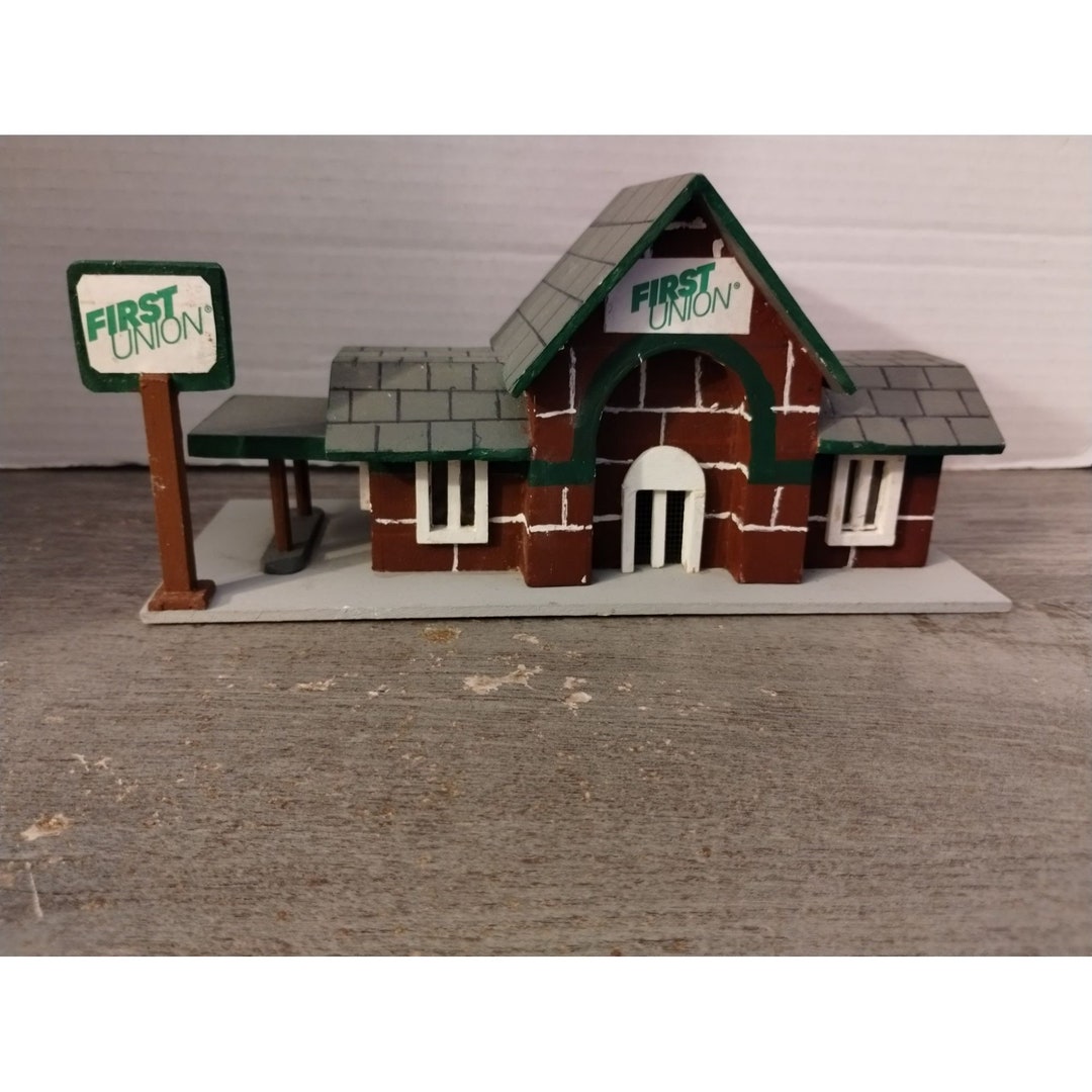 Hand Crafted and Hand Painted 1999 Wooden First Union Bank Building - Etsy