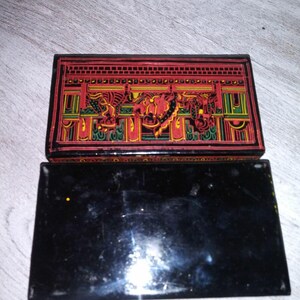 Hand Painted Red, Green, and Yellow Design Lacquer Trinket Box - Etsy