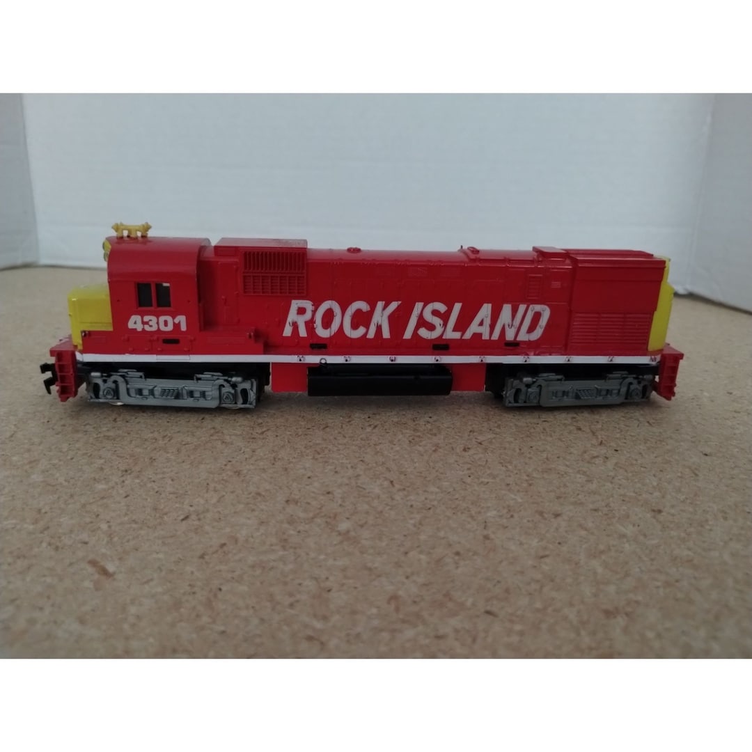 Tyco HO Scale Model Train Rock Island #4301 Diesel Locomotive - Etsy