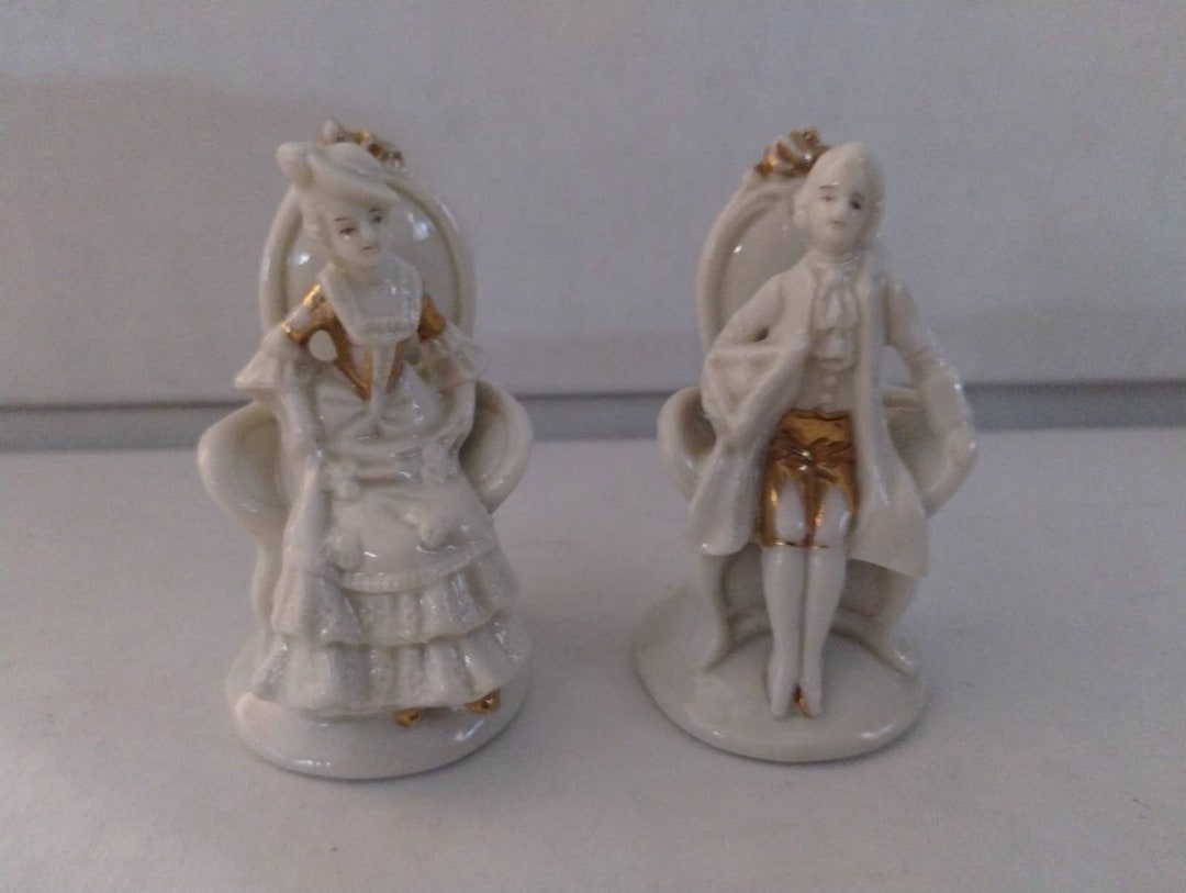 Seated Colonial Couple White and Gold Figurines Made in Germany 19244 ...